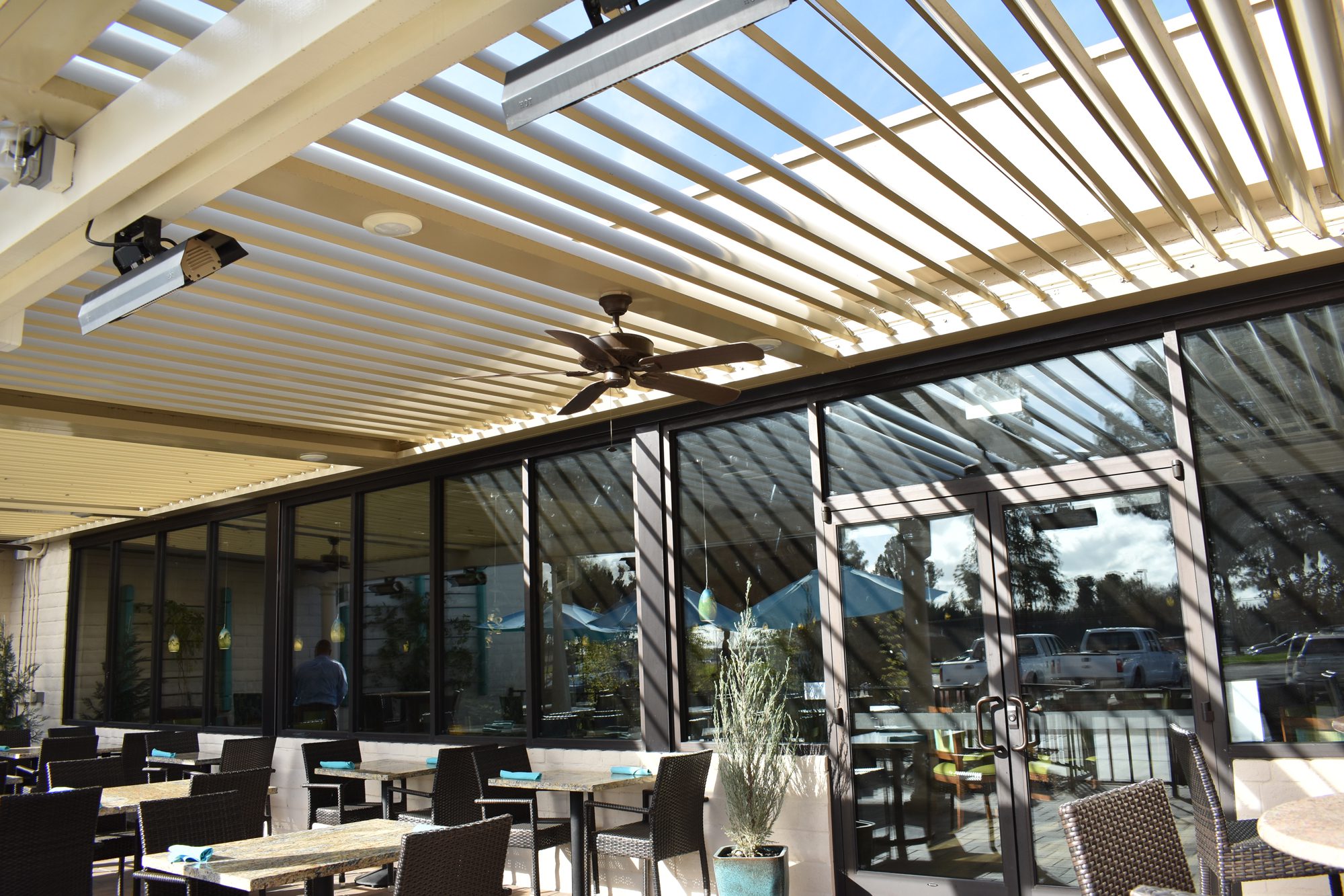 Motorized Screens - Equinox Louvered Roof